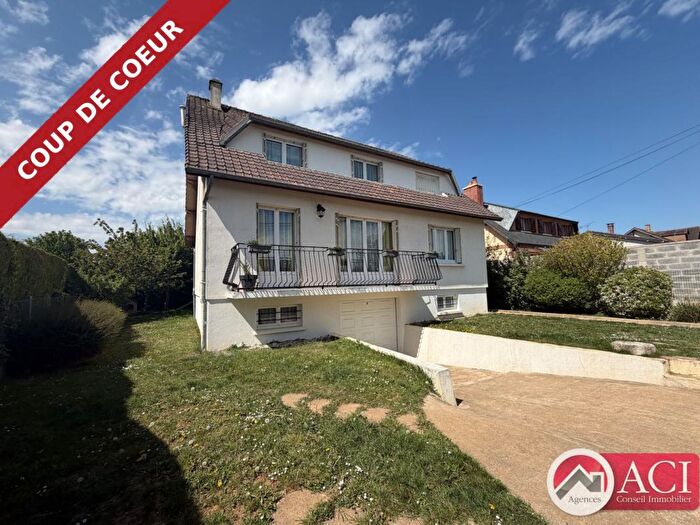 Maison 7 pièces à Sainte-Geneviève, à vendre
