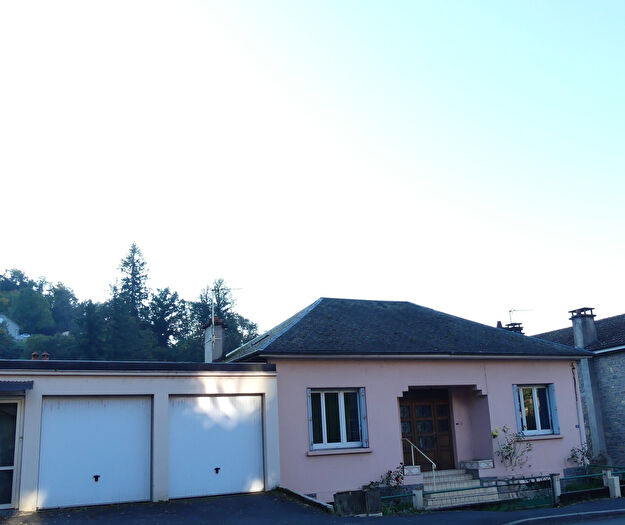 Maison à vendre - Laguenne - 9 pièces - 5 chambres