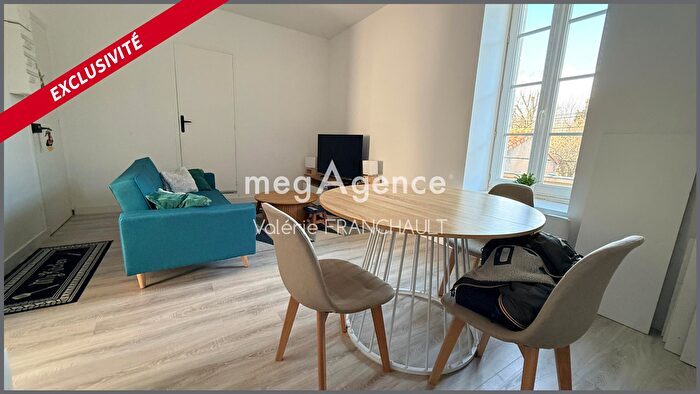 Appartement à vendre - Luçon - 3 pièces - 2 chambres