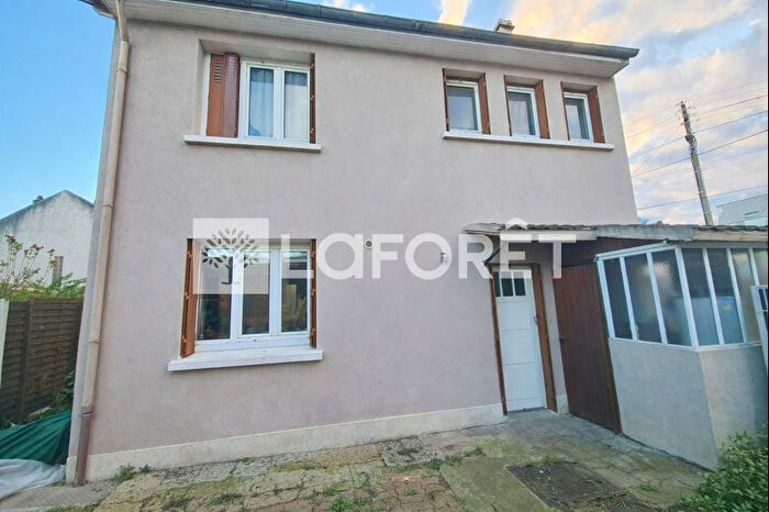 Maison à vendre - Saint-Ouen-lAumône, Eglise - 5 pièces - 3 chambres