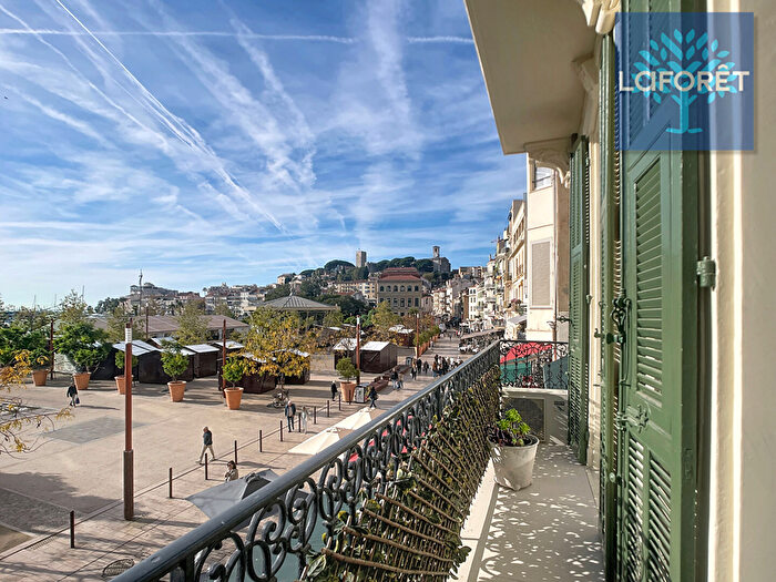 Appartement à vendre - Cannes, Centre-ville - 3 pièces - 2 chambres