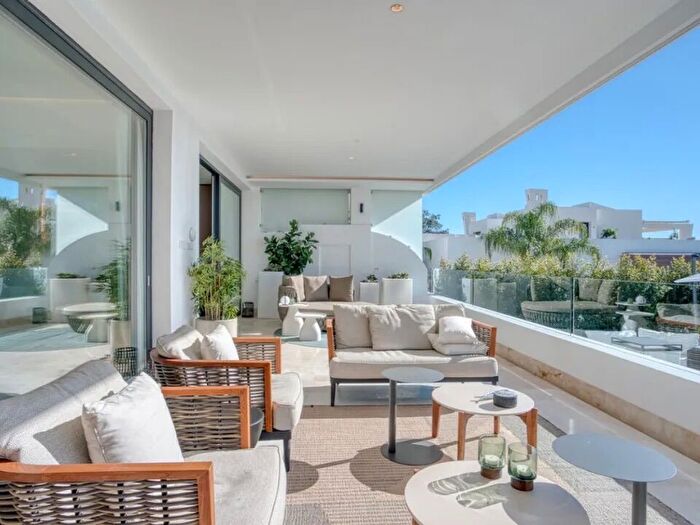 Appartement à vendre - Marseille e , Saint-Giniez - 5 pièces - 4 chambres