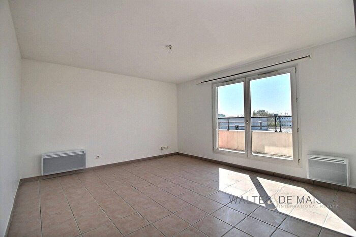 Appartement à louer - Cosmonautes, Saint-Denis - 3 pièces - 2 chambres