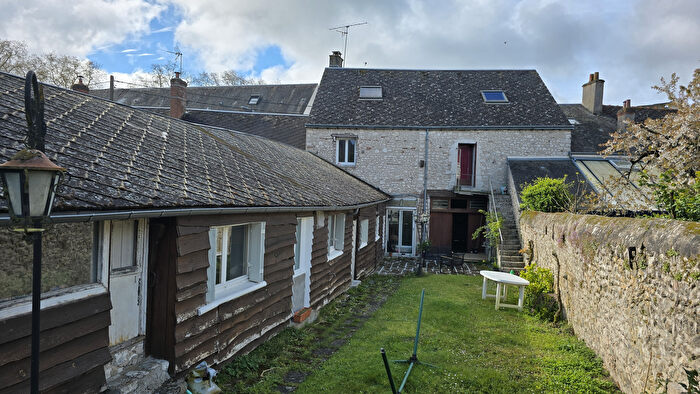 Maison 6 pièces à Beaugency, à vendre