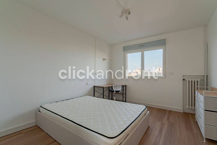 Appartement à louer - Waldeck Rochet-Quinet Cachin, La Courneuve - 5 pièces - 4 chambres