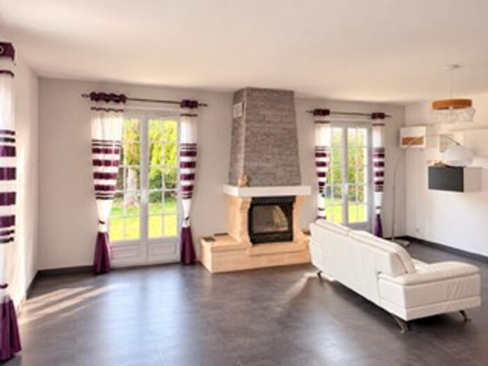 Chaumont-en-Vexin : Maison 7 pièces à vendre