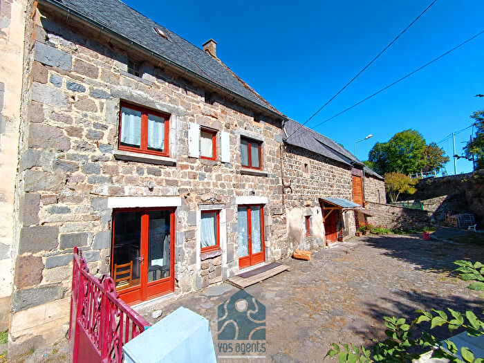 Maison 7 pièces à Saint-Nectaire, à vendre