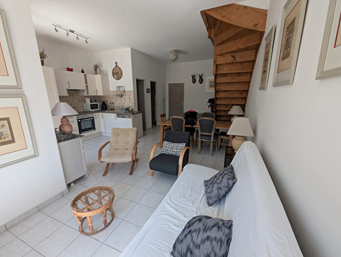 Appartement 4 pièces à Beauvezer, à louer