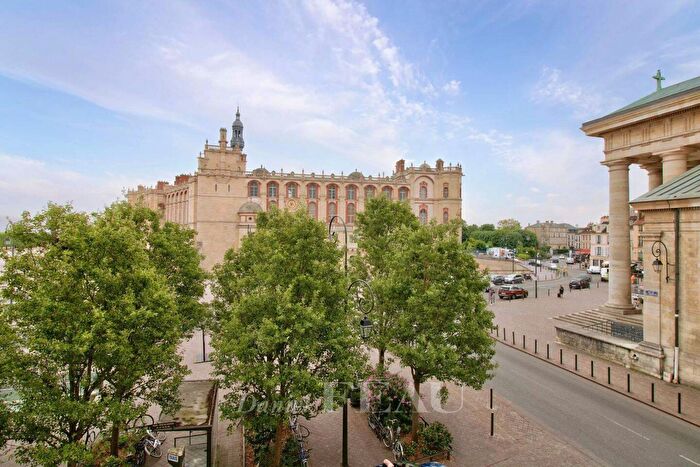 Appartement à louer - Saint Louis, Saint-Germain-en-Laye - 3 pièces - 2 chambres