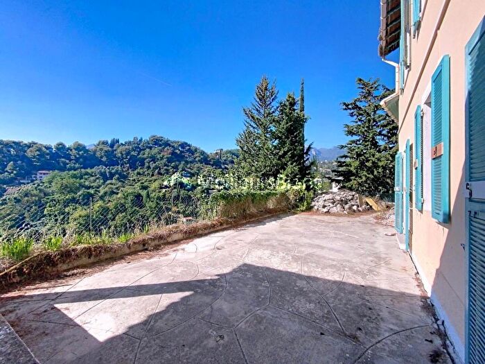 Maison à vendre - Menton, Haut Borrigo, Saint-Paul-Garavan, Vallée de Gorbio - 7 pièces - 6 chambres