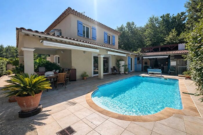 Maison à vendre - Vidauban - 4 pièces - 3 chambres