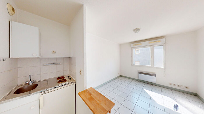 Appartement 1 pièce à Saint-Martin-dHères, Bidal, Peri, à louer