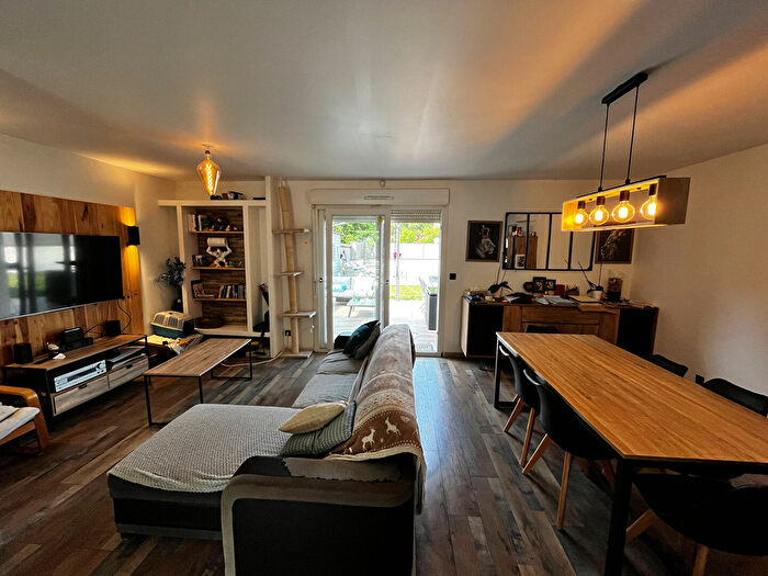 Maison à vendre - Soleymieu - 6 pièces - 5 chambres