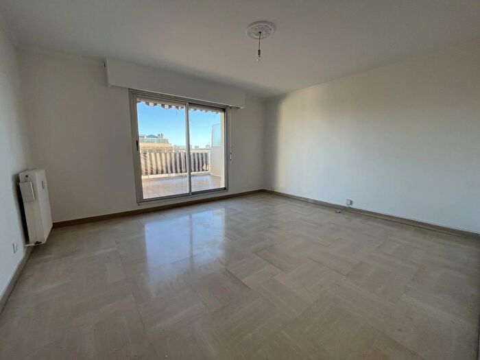 Appartement 3 pièces à Nice, Promenade des Anglais, Rue de France, à louer