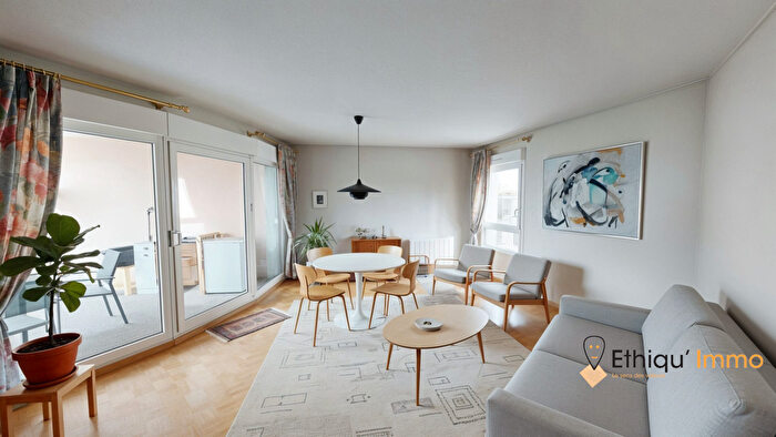 Appartement à vendre - Strasbourg, Koenigshoffen, Hohberg - 3 pièces - 2 chambres