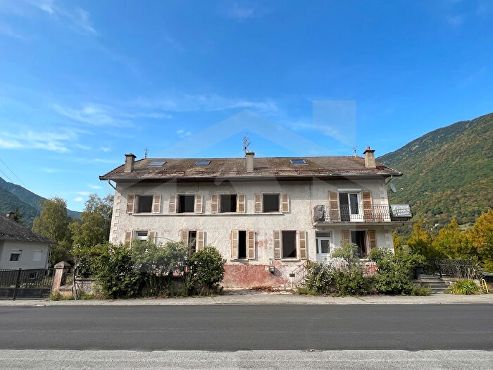 Maison 9 pièces à vendre à Saint-Rémy-de-Maurienne