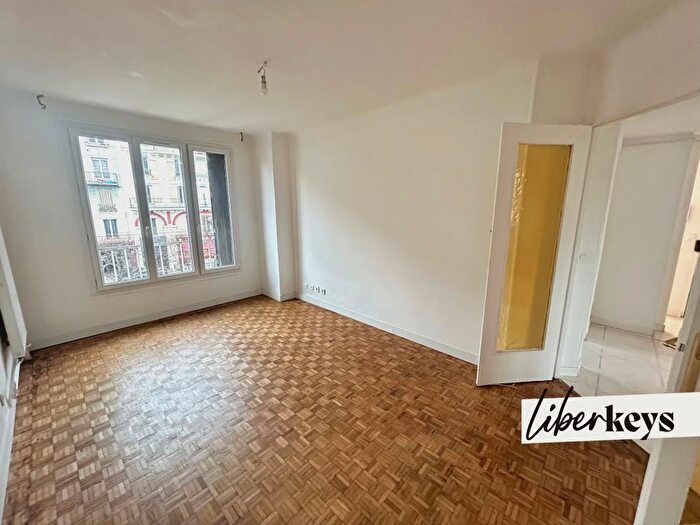 Appartement à vendre - Saint-Denis, République, Gare - 3 pièces - 2 chambres