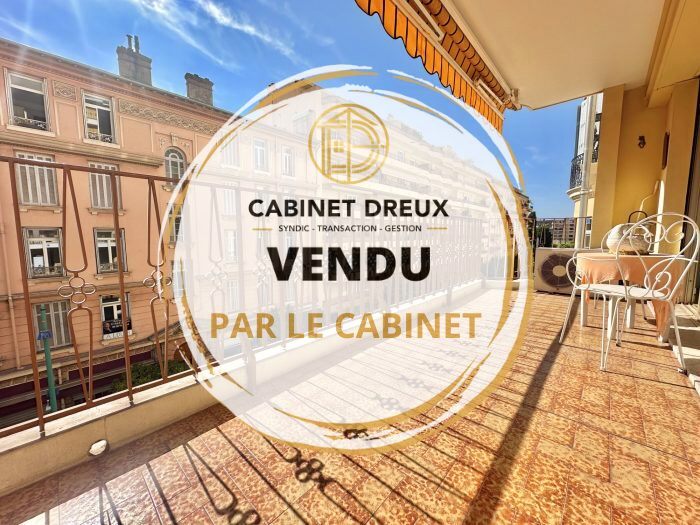 Appartement à vendre - Menton, Hôtel de Ville, Vieille Ville, Musée, Madone, Carnolès - 2 pièces - 1 chambre