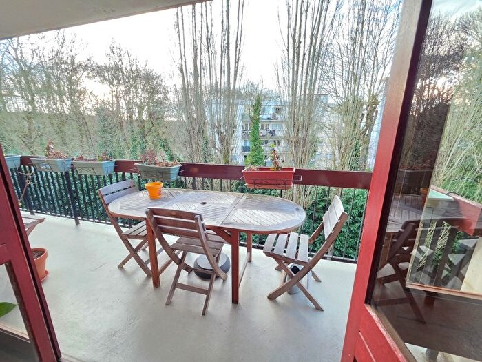 Appartement à vendre - Ville-dAvray - 4 pièces - 3 chambres