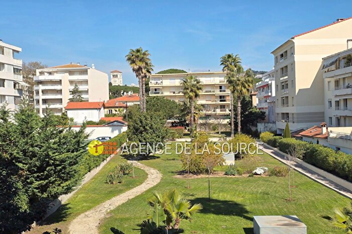 Appartement à vendre - Cannes, Pointe Croisette - 3 pièces - 2 chambres