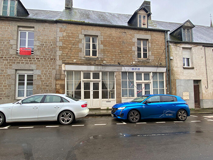 Maison à vendre - Notre-Dame-du-Touchet - 8 pièces - 4 chambres