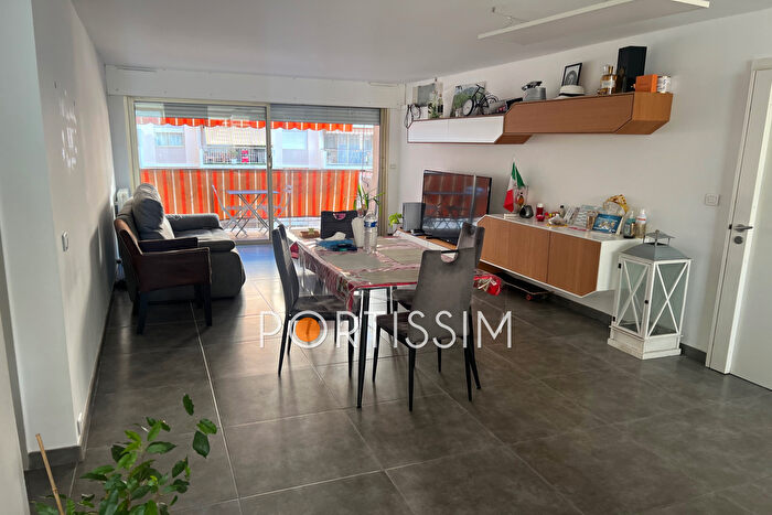 Appartement à vendre - Cagnes-sur-Mer, Le Cros de Cagnes, Les Vespins - 4 pièces - 3 chambres