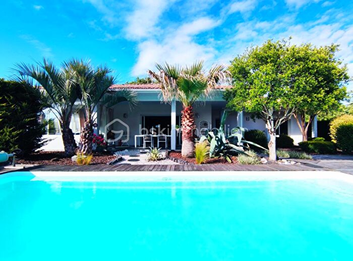 Maison 5 pièces à Mios, à vendre