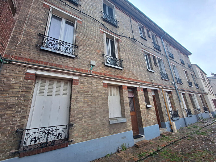 Appartement à louer - Gennevilliers, Le Village - 1 pièce