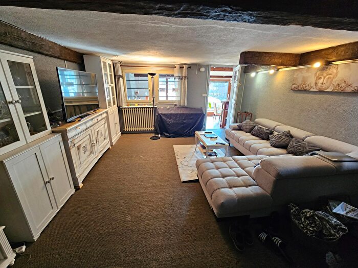 Maison à vendre - Saint-Yorre - 8 pièces - 4 chambres