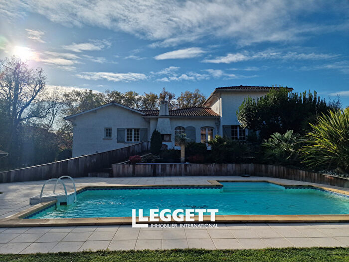 Maison à vendre - Carbon-Blanc - 6 pièces - 4 chambres