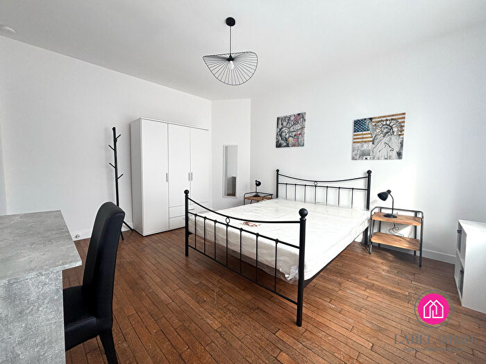 Maison à louer - Anzin, Val dEscaut - 5 pièces - 4 chambres