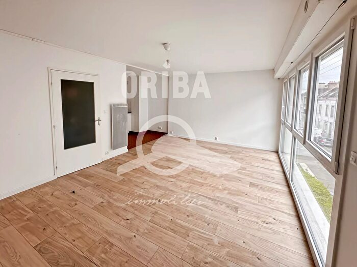 Appartement à louer - Nantes, Hauts-Pavés, Saint-Pasquier, Saint-Félix, Université - 1 pièce