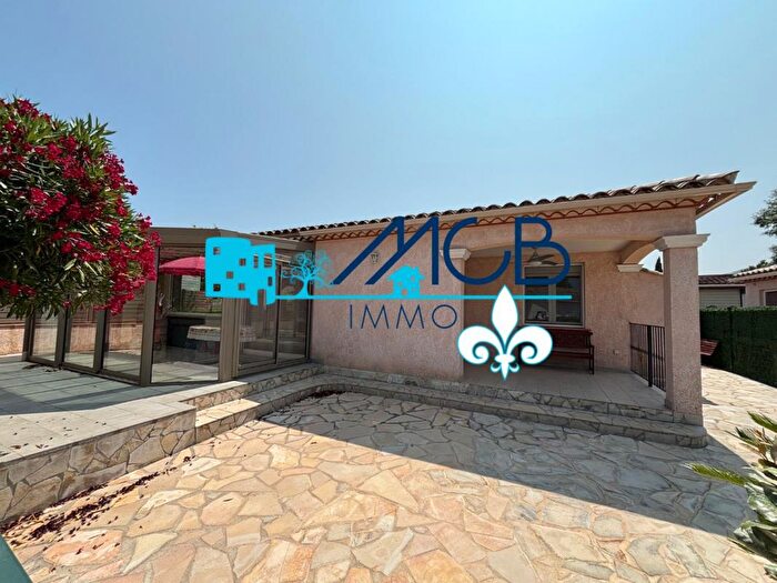 Maison à vendre - Roquebrune-sur-Argens, Golf - 3 pièces - 2 chambres