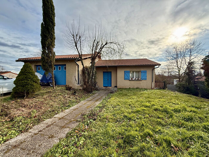 Maison à vendre - Maringues - 8 pièces - 5 chambres