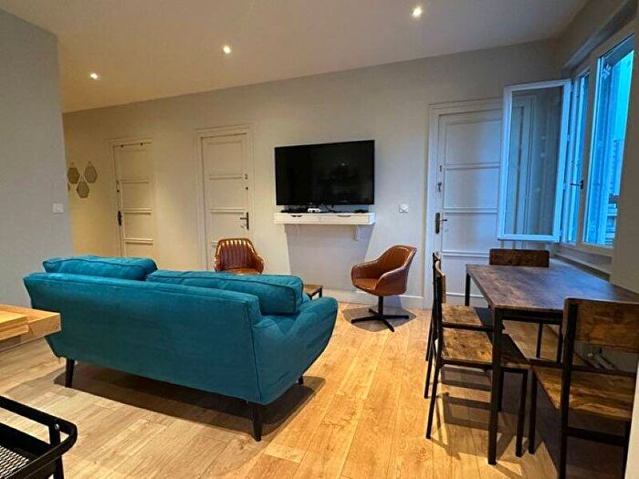 Appartement à louer - Moulin à Vent-Ernest Renan, Vénissieux - 6 pièces - 1 chambre