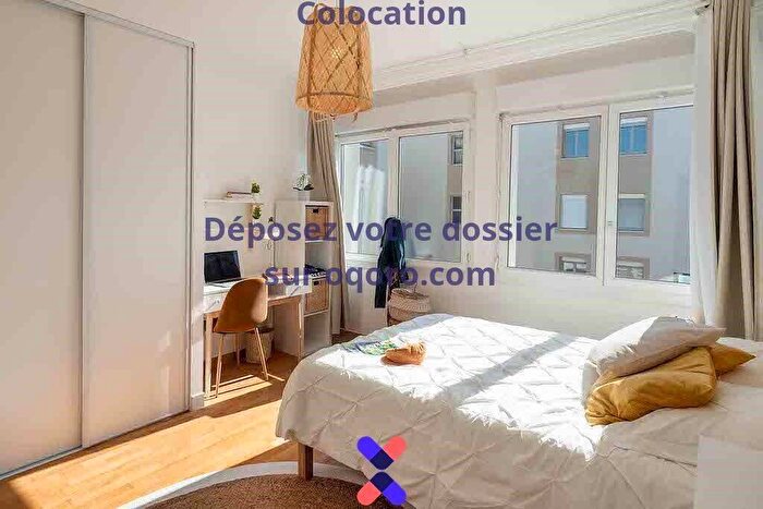 Appartement à louer - Bussiere, Oullins - 8 pièces - 7 chambres