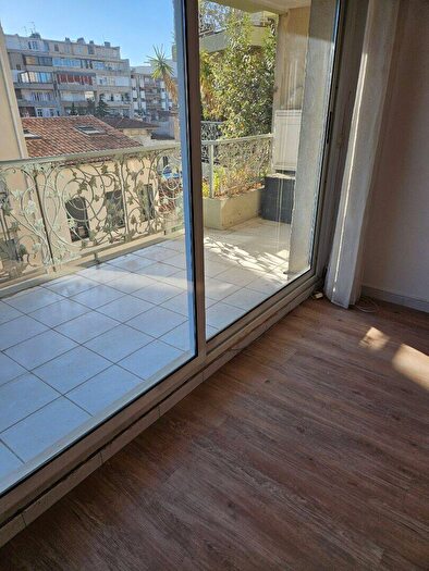 Périer, Marseille 8ème arrondissement : Appartement 3 pièces à louer