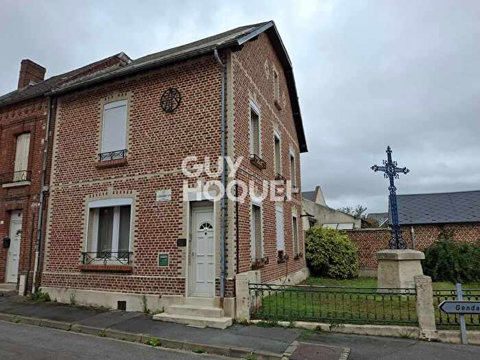 Crécy-sur-Serre : Maison 8 pièces à vendre