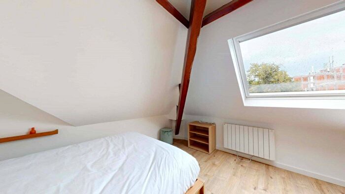 Saint Maurice-Pellevoisin, Lille : Appartement 1 pièce à louer