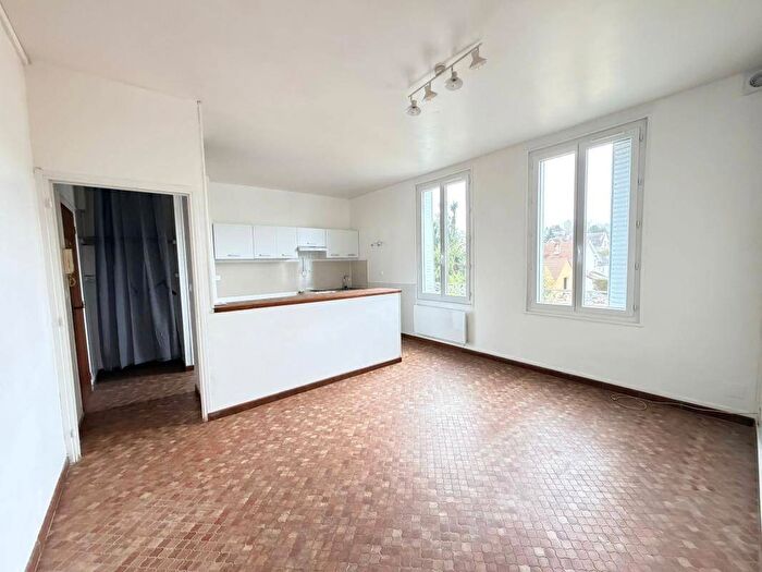 Appartement à louer - Chesneaux, Château-Thierry - 2 pièces - 1 chambre