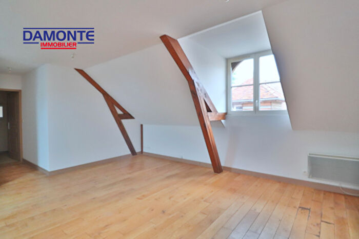 Appartement à louer - Troyes, Cathédrale - 3 pièces - 2 chambres