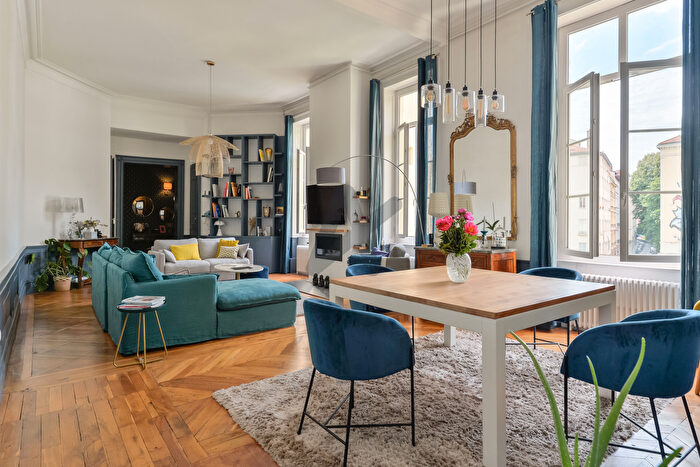 Appartement 5 pièces à vendre - Lyon 1er, Bas des Pentes, Presquîle