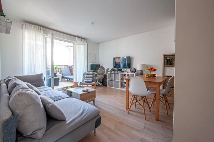 Appartement à vendre - Le Plessis-Robinson, Coeur de Ville - 3 pièces - 2 chambres