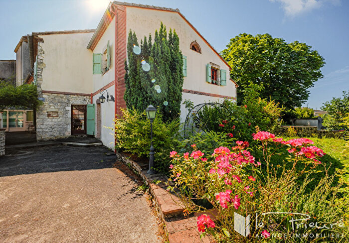 Maison à vendre - Cagnac-les-Mines - 7 pièces - 5 chambres
