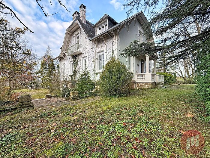 Maison à vendre - Brive-la-Gaillarde - 6 pièces - 4 chambres