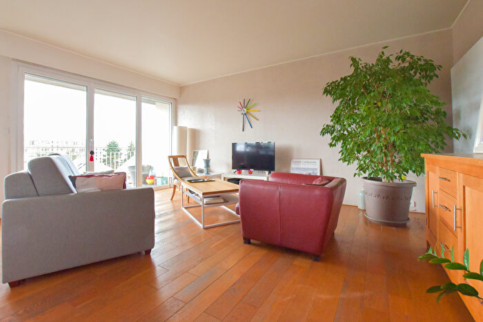 Appartement à vendre - Rueil-Malmaison, Mont Valerien - 4 pièces - 2 chambres