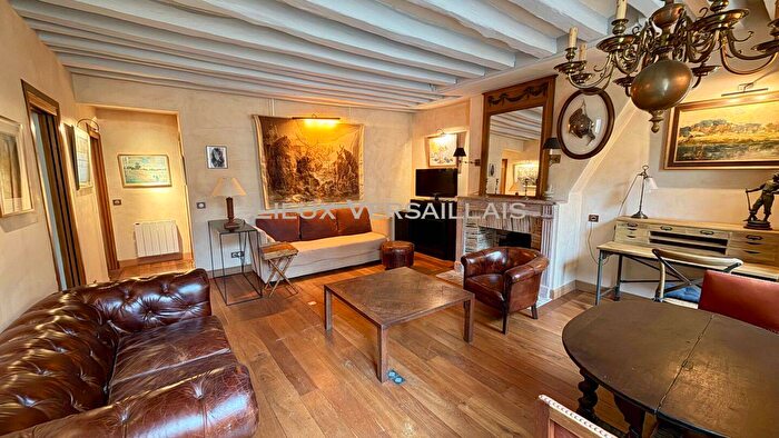 Appartement à louer - Notre Dame, Versailles - 1 pièce