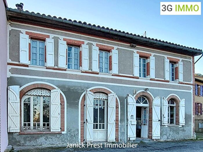 Maison à vendre - Tarabel - 10 pièces - 4 chambres