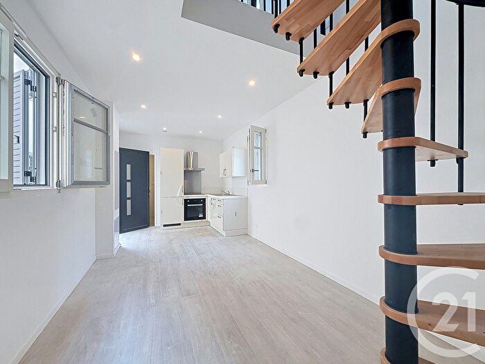 Appartement à louer - Cannes, Prado, République - 2 pièces - 1 chambre