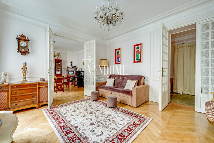 Paris 17ème, Batignolles, Cardinet : Appartement 4 pièces à vendre